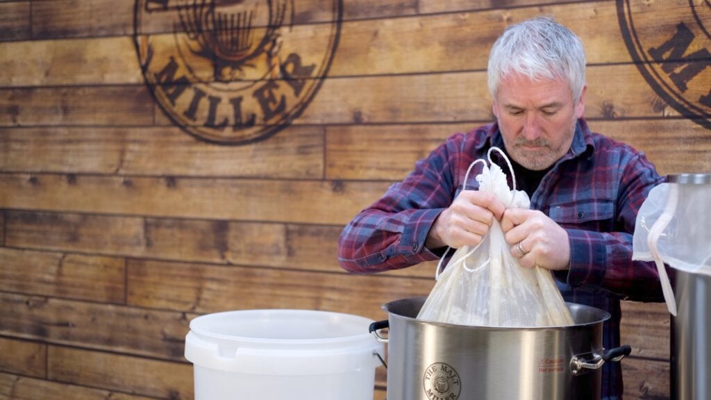 All grain brewing with just one pot? The BIAB method